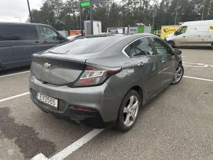Grey Chevrolet Volt 2016 in Vilnius, with an engine capacity of 1.50 L and mileage of 175 thousand km for 10000 €, photo 2 on AUTOMOTO.COM.LV