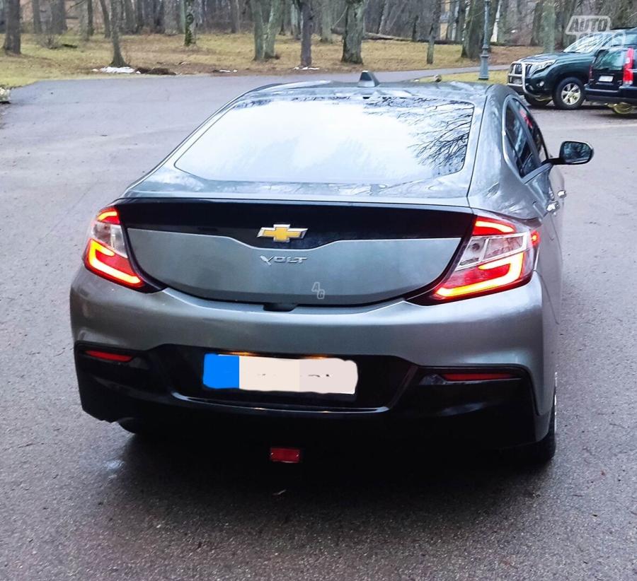Pelēks Chevrolet Volt 2016 Viļņa, ar dzinēja tilpumu 1.50 L un nobraukumu 201 tūkst. km par 11500 €, foto 5 vietnē AUTOMOTO.COM.LV