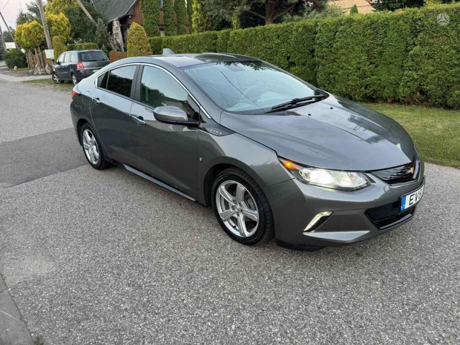 Pelēks Chevrolet Volt 2016 Viļņa, ar dzinēja tilpumu 1.50 L un nobraukumu 204 tūkst. km par 9999 €, foto 1 vietnē AUTOMOTO.COM.LV