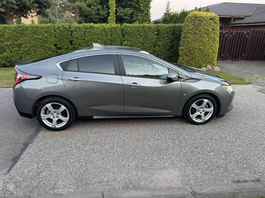 Pelēks Chevrolet Volt 2016 Viļņa, ar dzinēja tilpumu 1.50 L un nobraukumu 204 tūkst. km par 9999 €, foto 6 vietnē AUTOMOTO.COM.LV