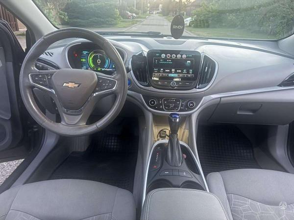 Pelēks Chevrolet Volt 2016 Viļņa, ar dzinēja tilpumu 1.50 L un nobraukumu 204 tūkst. km par 9999 €, foto 9 vietnē AUTOMOTO.COM.LV