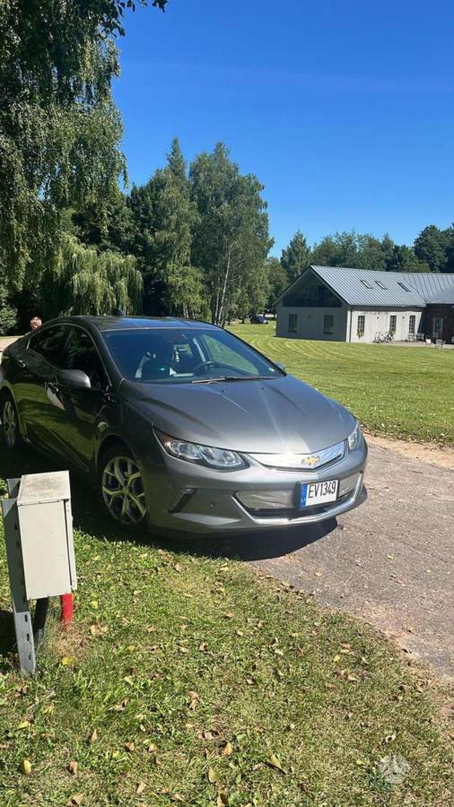 Pelēks Chevrolet Volt 2016 Viļņa, ar dzinēja tilpumu 1.49 L un nobraukumu 190 tūkst. km par 10000 €, foto 1 vietnē AUTOMOTO.COM.LV
