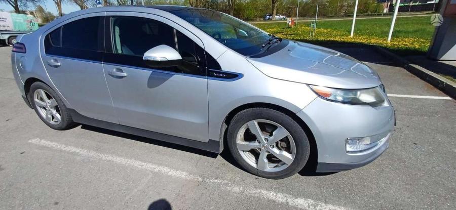 Pelēks Chevrolet Volt 2012 Klaipėda, ar dzinēja tilpumu 1.40 L un nobraukumu 242 tūkst. km par 3999 €, foto 1 vietnē AUTOMOTO.COM.LV