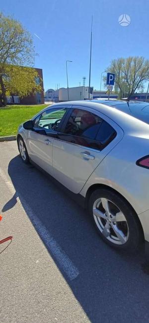 Pelēks Chevrolet Volt 2012 Klaipėda, ar dzinēja tilpumu 1.40 L un nobraukumu 242 tūkst. km par 3999 €, foto 7 vietnē AUTOMOTO.COM.LV