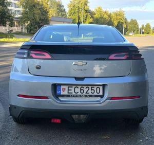 Pelēks Chevrolet Volt 2013 Alīta, ar dzinēja tilpumu 1.40 L un nobraukumu 75 tūkst. km par 8000 €, foto 5 vietnē AUTOMOTO.COM.LV