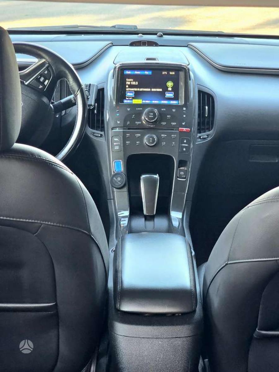 Pelēks Chevrolet Volt 2013 Alīta, ar dzinēja tilpumu 1.40 L un nobraukumu 75 tūkst. km par 8000 €, foto 13 vietnē AUTOMOTO.COM.LV