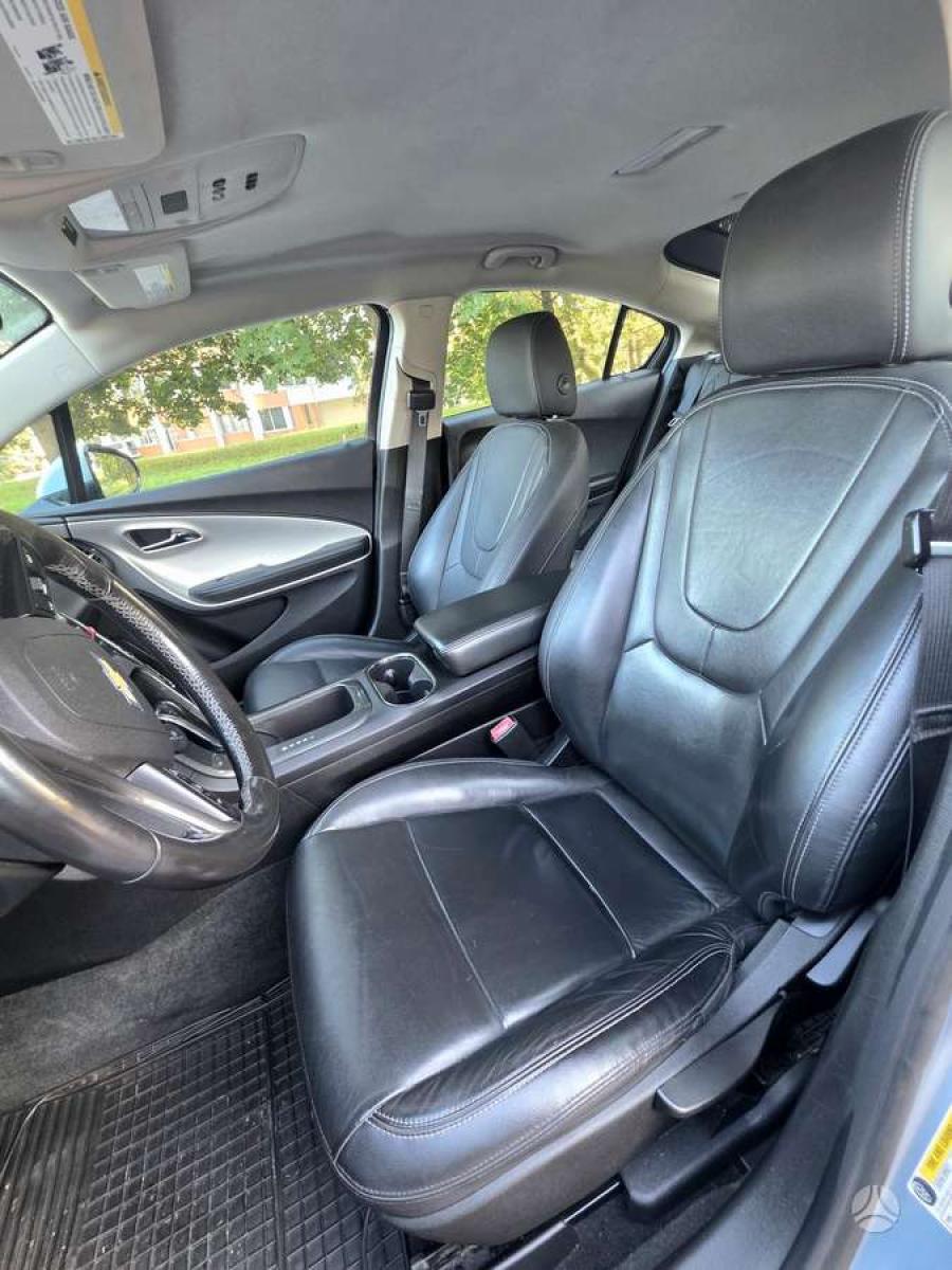Pelēks Chevrolet Volt 2013 Alīta, ar dzinēja tilpumu 1.40 L un nobraukumu 75 tūkst. km par 8000 €, foto 15 vietnē AUTOMOTO.COM.LV