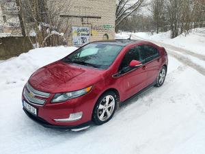 Red Chevrolet Volt 2012 in Vilnius, with an engine capacity of 1.40 L and mileage of 207 thousand km for 4300 €, photo  on AUTOMOTO.COM.LV