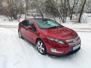 Red Chevrolet Volt 2012 in Vilnius, with an engine capacity of 1.40 L and mileage of 207 thousand km for 4300 €, photo 2 on AUTOMOTO.COM.LV