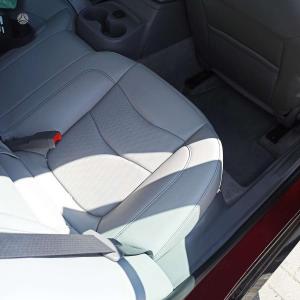 Red Chevrolet Volt 2018 in Vilnius, with an engine capacity of 1.50 L and mileage of 45 thousand km for 15000 €, photo 11 on AUTOMOTO.COM.LV