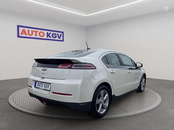 Balts Chevrolet Volt 2013 Viļņa, ar dzinēja tilpumu 1.40 L un nobraukumu 163 tūkst. km par 6999 €, foto 4 vietnē AUTOMOTO.COM.LV