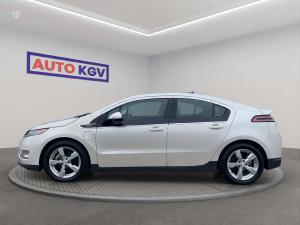 White Chevrolet Volt 2013 in Vilnius, with an engine capacity of 1.40 L and mileage of 163 thousand km for 6999 €, photo 2 on AUTOMOTO.COM.LV