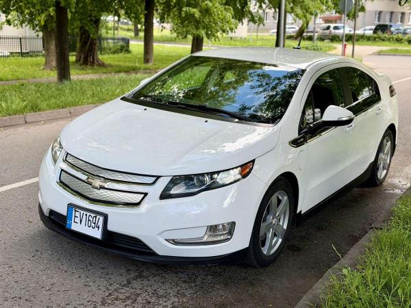 Balts Chevrolet Volt 2013 Viļņa, ar dzinēja tilpumu 1.40 L un nobraukumu 150 tūkst. km par 4950 €, foto 8 vietnē AUTOMOTO.COM.LV