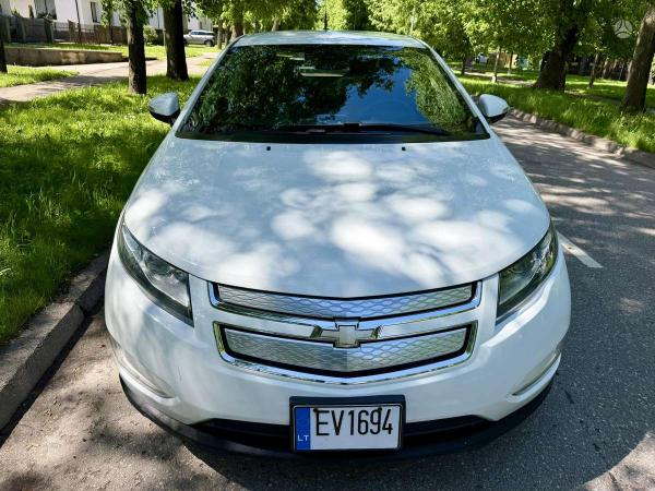 Balts Chevrolet Volt 2013 Viļņa, ar dzinēja tilpumu 1.40 L un nobraukumu 150 tūkst. km par 4950 €, foto 10 vietnē AUTOMOTO.COM.LV