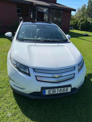 White Chevrolet Volt 2013 in Jonava, with an engine capacity of 1.40 L and mileage of 255 thousand km for 6500 €, photo 3 on AUTOMOTO.COM.LV