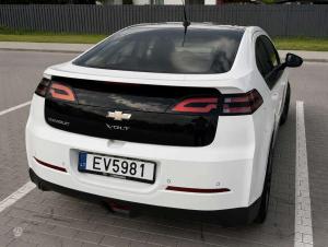 Balts Chevrolet Volt 2013 Viļņa, ar dzinēja tilpumu 1.40 L un nobraukumu 239 tūkst. km par 5900 €, foto 4 vietnē AUTOMOTO.COM.LV