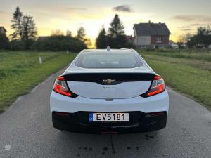 Balts Chevrolet Volt 2017 Viļņa, ar dzinēja tilpumu 1.50 L un nobraukumu 18 tūkst. km par 9150 €, foto 5 vietnē AUTOMOTO.COM.LV