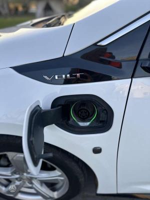 Balts Chevrolet Volt 2017 Viļņa, ar dzinēja tilpumu 1.50 L un nobraukumu 18 tūkst. km par 9150 €, foto 11 vietnē AUTOMOTO.COM.LV