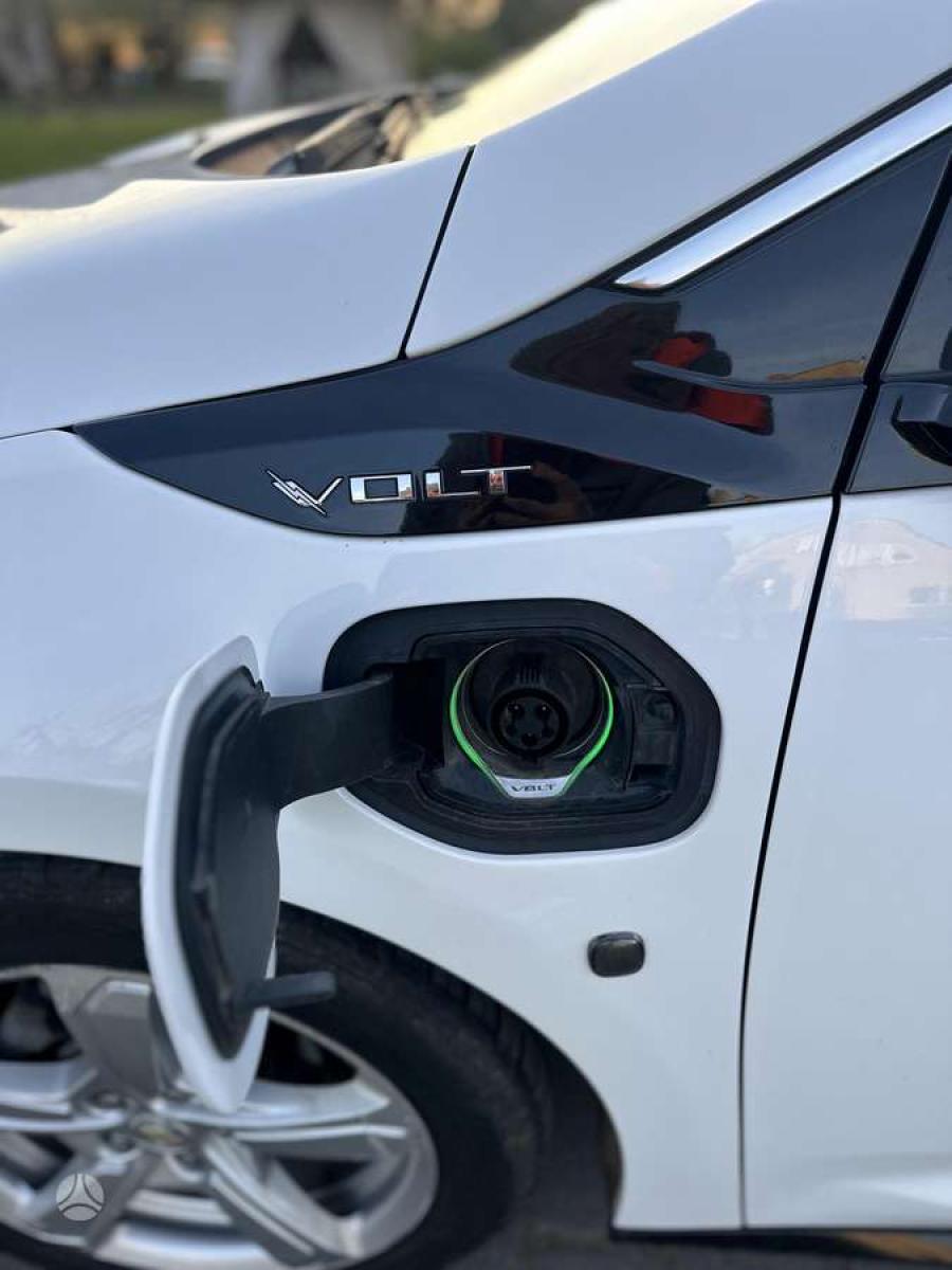Balts Chevrolet Volt 2017 Viļņa, ar dzinēja tilpumu 1.50 L un nobraukumu 18 tūkst. km par 9150 €, foto 11 vietnē AUTOMOTO.COM.LV