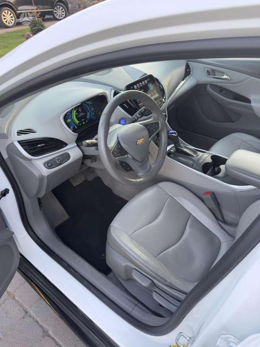Balts Chevrolet Volt 2017 Viļņa, ar dzinēja tilpumu 1.50 L un nobraukumu 18 tūkst. km par 9150 €, foto 13 vietnē AUTOMOTO.COM.LV