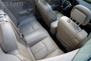 Black Chrysler 200 2012 in Dobele, with an engine capacity of 3.60 L and mileage of 104 thousand km for 4900 €, photo 8 on AUTOMOTO.COM.LV