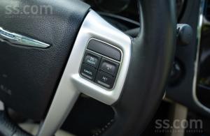 Black Chrysler 200 2012 in Dobele, with an engine capacity of 3.60 L and mileage of 104 thousand km for 4900 €, photo 11 on AUTOMOTO.COM.LV