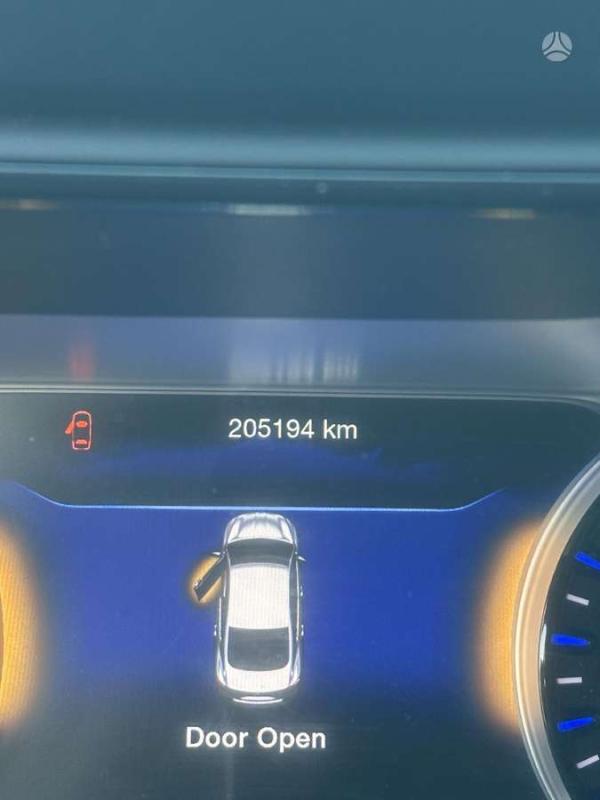 Melns Chrysler 200 2015 Panevēža, ar dzinēja tilpumu 2.36 L un nobraukumu 210 tūkst. km par 8500 €, foto 11 vietnē AUTOMOTO.COM.LV