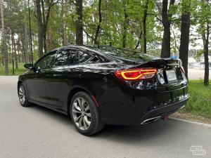 Melns Chrysler 200 2015 Kauņa, ar dzinēja tilpumu 3.60 L un nobraukumu 220 tūkst. km par 5300 €, foto 8 vietnē AUTOMOTO.COM.LV
