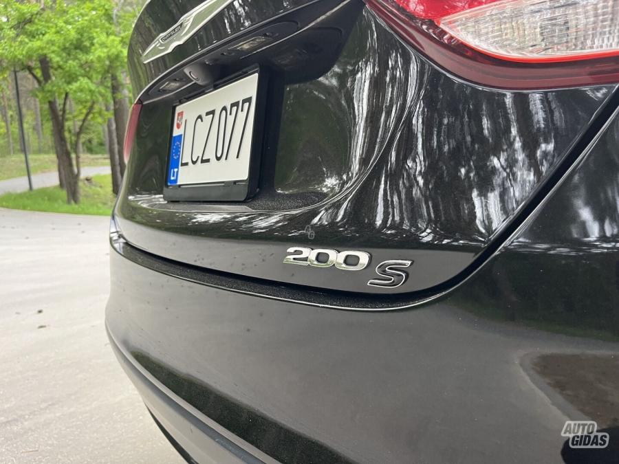 Melns Chrysler 200 2015 Kauņa, ar dzinēja tilpumu 3.60 L un nobraukumu 220 tūkst. km par 5300 €, foto 11 vietnē AUTOMOTO.COM.LV