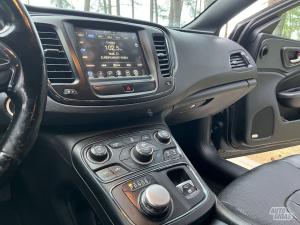 Melns Chrysler 200 2015 Kauņa, ar dzinēja tilpumu 3.60 L un nobraukumu 220 tūkst. km par 5300 €, foto 14 vietnē AUTOMOTO.COM.LV