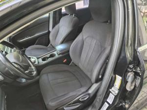 Black Chrysler 200 2015 in Vilnius, with an engine capacity of 2.40 L and mileage of 236 thousand km for 5800 €, photo 12 on AUTOMOTO.COM.LV