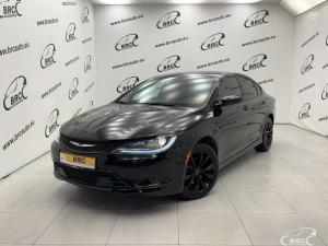 Melns Chrysler 200 2016 Viļņa, ar dzinēja tilpumu 2.36 L un nobraukumu 99 tūkst. km par 9900 €, foto  vietnē AUTOMOTO.COM.LV