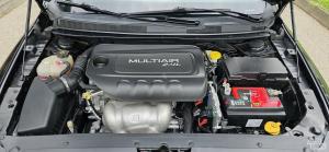 Black Chrysler 200 2017 in Klaipeda, with an engine capacity of 2.40 L and mileage of 77 thousand km for 8800 €, photo 18 on AUTOMOTO.COM.LV