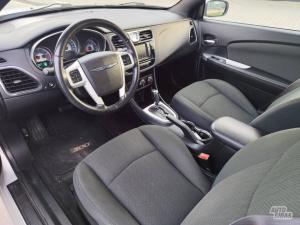 Pelēks Chrysler 200 2011 Šauļi, ar dzinēja tilpumu 3.60 L un nobraukumu 90 tūkst. km par 6600 €, foto 11 vietnē AUTOMOTO.COM.LV