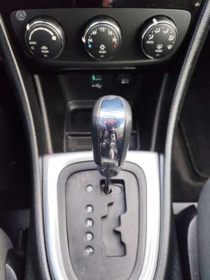Pelēks Chrysler 200 2011 Šauļi, ar dzinēja tilpumu 3.60 L un nobraukumu 90 tūkst. km par 6400 €, foto 17 vietnē AUTOMOTO.COM.LV