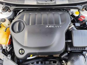 Pelēks Chrysler 200 2011 Šauļi, ar dzinēja tilpumu 3.60 L un nobraukumu 90 tūkst. km par 6400 €, foto 28 vietnē AUTOMOTO.COM.LV