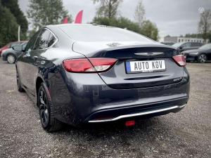 Grey Chrysler 200 2015 in Vilnius, with an engine capacity of 2.40 L and mileage of 200 thousand km for 6999 €, photo 5 on AUTOMOTO.COM.LV
