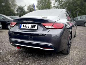Grey Chrysler 200 2015 in Vilnius, with an engine capacity of 2.40 L and mileage of 200 thousand km for 6999 €, photo 6 on AUTOMOTO.COM.LV