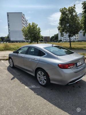 Pelēks Chrysler 200 2016 Kauņa, ar dzinēja tilpumu 2.36 L un nobraukumu 173 tūkst. km par 5700 €, foto 4 vietnē AUTOMOTO.COM.LV