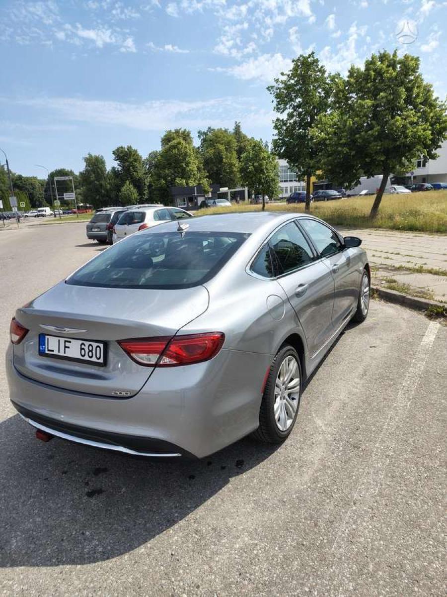 Pelēks Chrysler 200 2016 Kauņa, ar dzinēja tilpumu 2.36 L un nobraukumu 173 tūkst. km par 5700 €, foto 6 vietnē AUTOMOTO.COM.LV