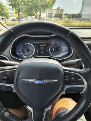 Pelēks Chrysler 200 2016 Kauņa, ar dzinēja tilpumu 2.36 L un nobraukumu 173 tūkst. km par 5700 €, foto 12 vietnē AUTOMOTO.COM.LV