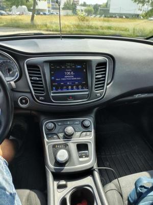 Pelēks Chrysler 200 2016 Kauņa, ar dzinēja tilpumu 2.36 L un nobraukumu 173 tūkst. km par 5700 €, foto 14 vietnē AUTOMOTO.COM.LV