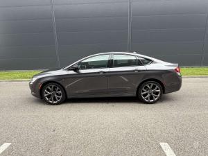 Grey Chrysler 200 2016 in Kaunas, with an engine capacity of 3.61 L and mileage of 300 thousand km for 8400 €, photo 10 on AUTOMOTO.COM.LV