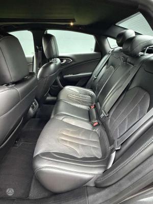 Grey Chrysler 200 2016 in Kaunas, with an engine capacity of 3.61 L and mileage of 300 thousand km for 8400 €, photo 15 on AUTOMOTO.COM.LV