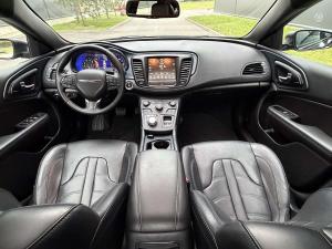 Grey Chrysler 200 2016 in Kaunas, with an engine capacity of 3.61 L and mileage of 300 thousand km for 8400 €, photo 24 on AUTOMOTO.COM.LV