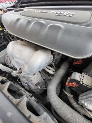 Balts Chrysler 200 2016 Kauņa, ar dzinēja tilpumu 2.40 L un nobraukumu 130 tūkst. km par 8000 €, foto 13 vietnē AUTOMOTO.COM.LV