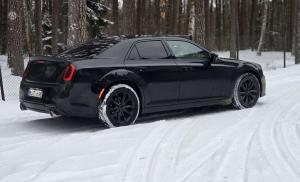 Black Chrysler 300 2015 in Vilnius, with an engine capacity of 3.60 L and mileage of 94 thousand km for 13950 €, photo 10 on AUTOMOTO.COM.LV