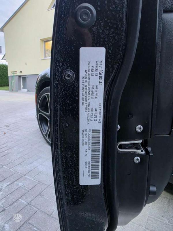 Black Chrysler 300 2015 in Kaunas, with an engine capacity of 3.60 L and mileage of 126 thousand km for 11000 €, photo 10 on AUTOMOTO.COM.LV