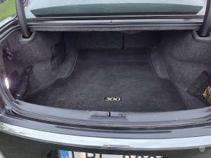 Black Chrysler 300 2015 in Kaunas, with an engine capacity of 3.60 L and mileage of 126 thousand km for 11000 €, photo 12 on AUTOMOTO.COM.LV