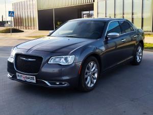 Grey Chrysler 300 2019 in Siauliai, with an engine capacity of 3.60 L and mileage of 170 thousand km for 12500 €, photo 4 on AUTOMOTO.COM.LV